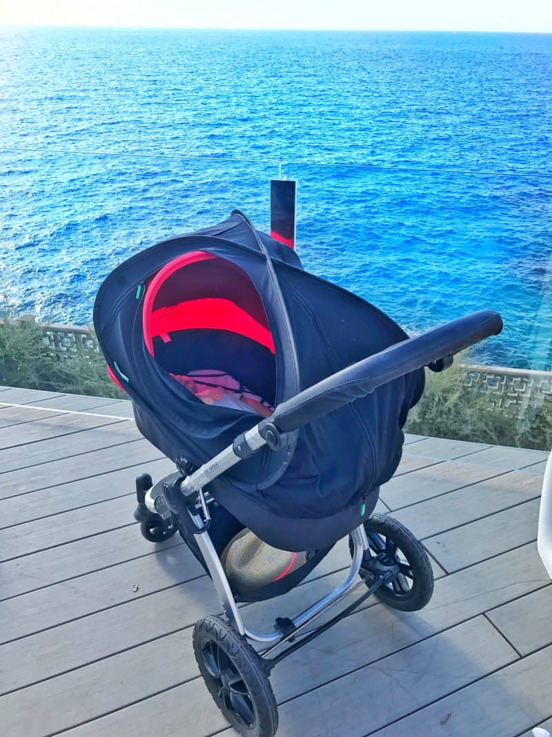 COZIGO REVIEW - THE AIRLINE BASSINET AND STROLLER COVER