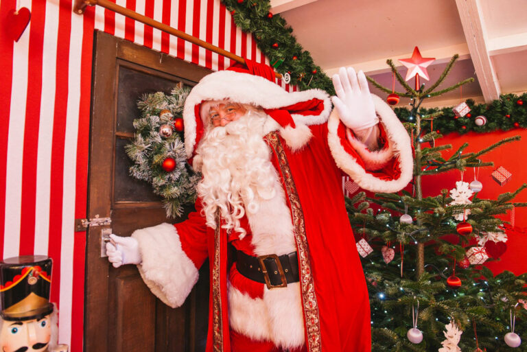 Where To See Santa in London 2024- Best London Santa Grotto